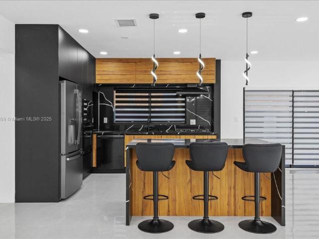 Luxury Villa for rent in Miami, United States