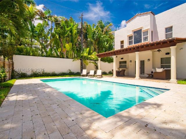 Luxury Villa for rent in Miami, United States
