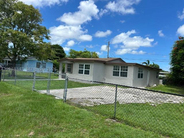 Luxury Villa for rent in Miami, United States