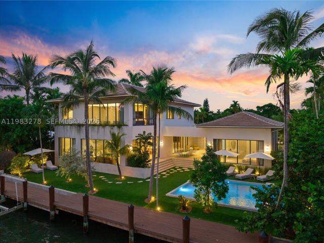 Luxury Villa for rent in Miami, United States