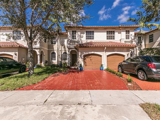 Luxury Villa for rent in Miramar, Florida