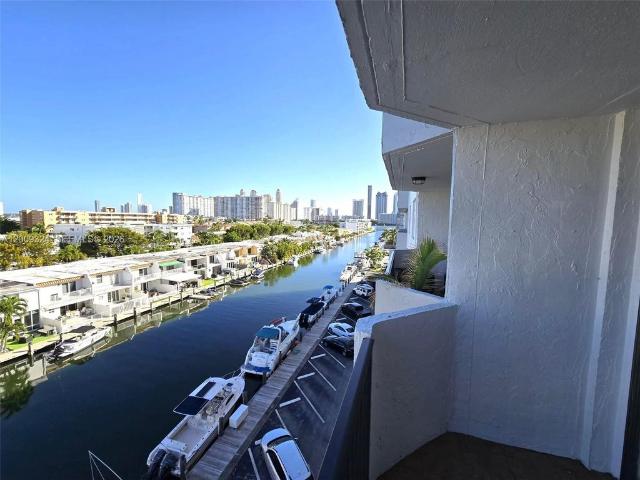 Luxury Villa for rent in North Miami Beach, Florida