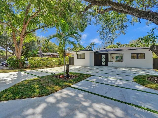 Luxury Villa for rent in North Miami Beach, Florida