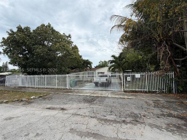 Luxury Villa for rent in North Miami, Florida
