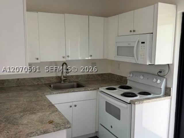 Luxury Villa for rent in North Miami, Florida