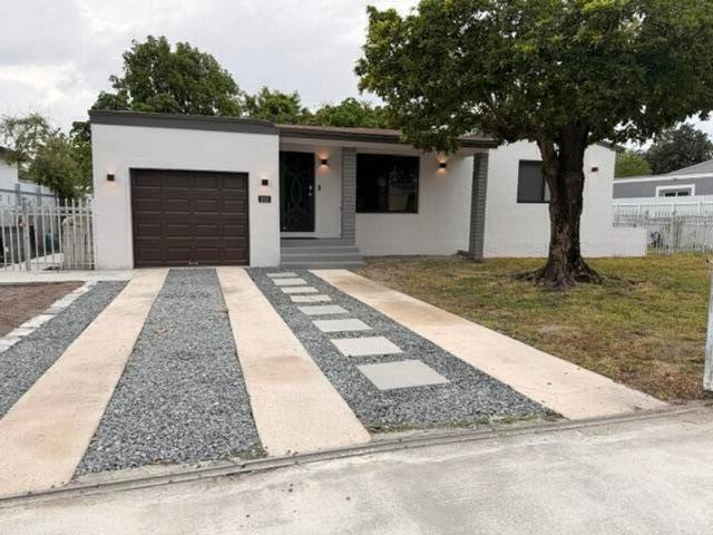 Luxury Villa for rent in North Miami, United States