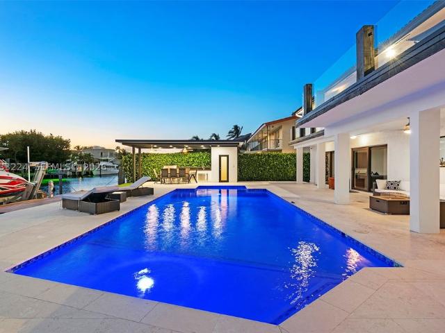 Luxury Villa for rent in North Miami, United States