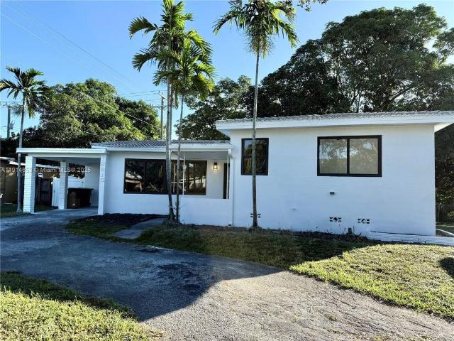 Luxury Villa for rent in North Miami, United States