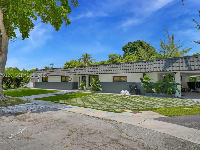 Luxury Villa for rent in North Miami, United States