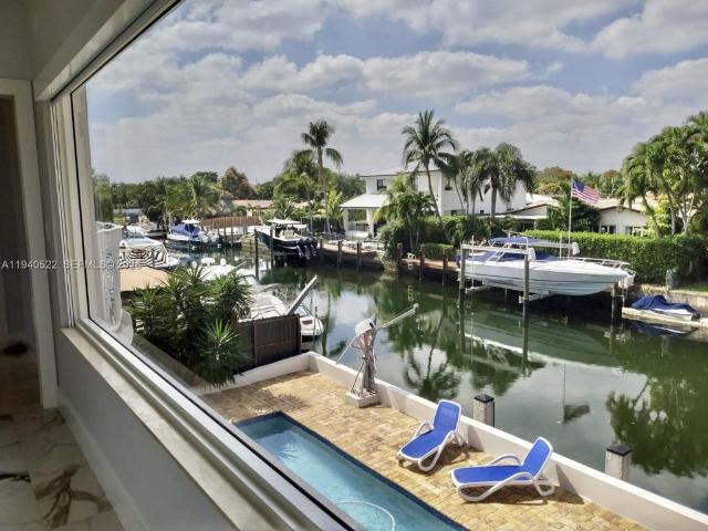 Luxury Villa for rent in North Miami, United States