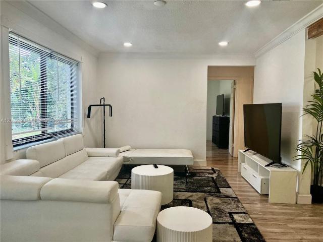 Luxury Villa for rent in North Miami, United States
