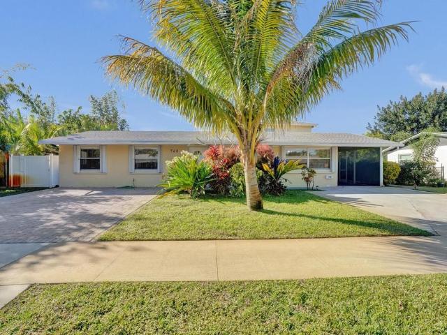 Luxury Villa for rent in North Palm Beach, United States