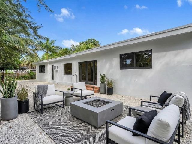 Luxury Villa for rent in South Miami, Florida