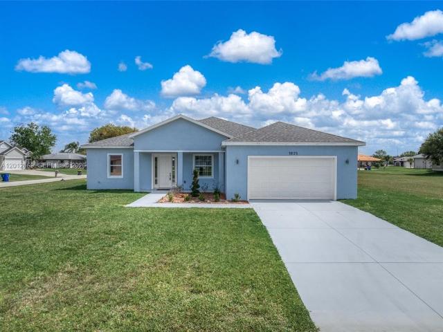 Luxury Villa for rent in Sebring, United States