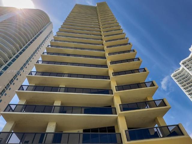 Luxury Villa for rent in Sunny Isles Beach, United States