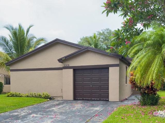 Luxury Villa for rent in Sunrise, Florida