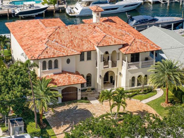Luxury Villa for rent in Pompano Beach, Florida