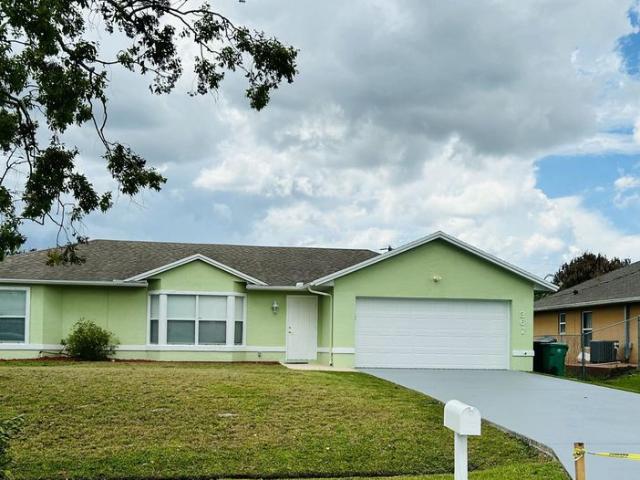 Luxury Villa for rent in Port Saint Lucie, United States