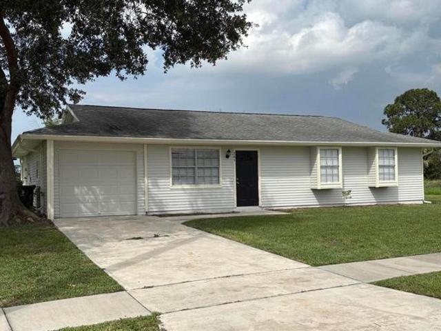 Luxury Villa for rent in Port Saint Lucie, United States