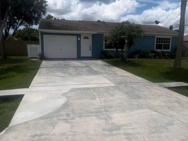 Luxury Villa for rent in Port Saint Lucie, Florida