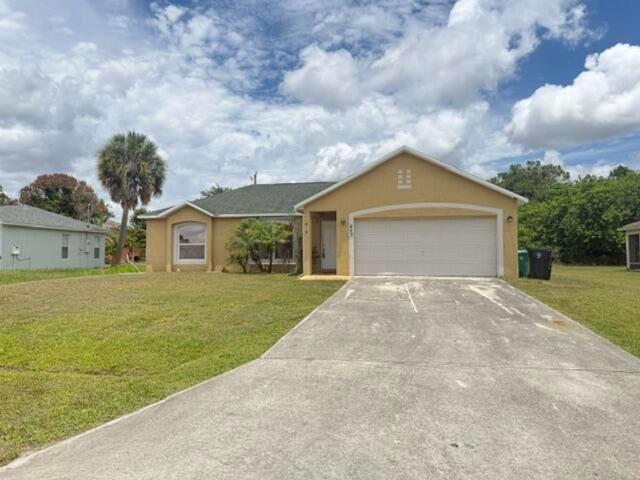 Luxury Villa for rent in Port Saint Lucie, Florida