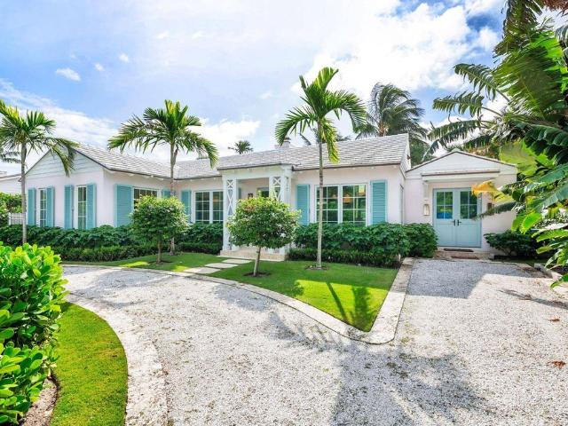 Luxury Villa for rent in Palm Beach, Florida