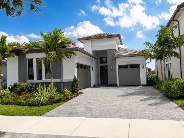 Luxury Villa for rent in Palm Beach Gardens, Florida