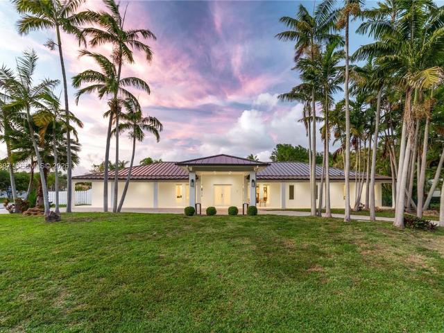 Luxury Villa for rent in Palmetto Bay, Florida