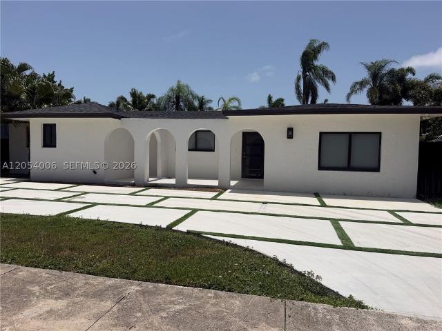 Luxury Villa for rent in Palmetto Bay, Florida