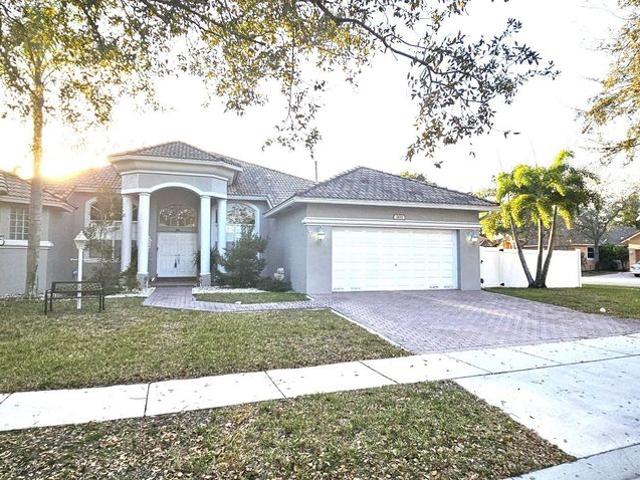 Luxury Villa for rent in Pembroke Pines, Florida