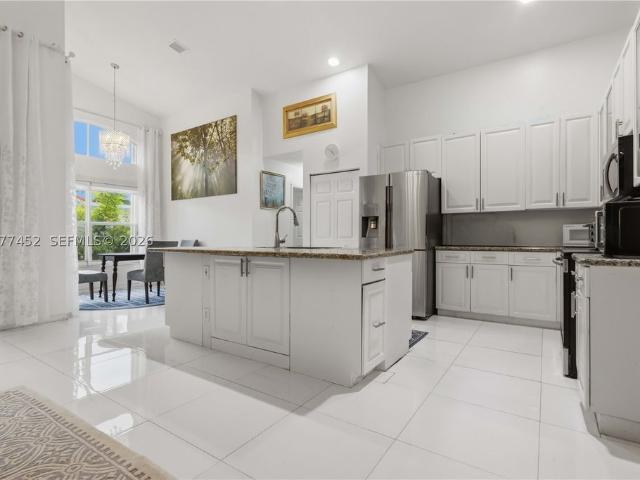 Luxury Villa for rent in Pembroke Pines, Florida