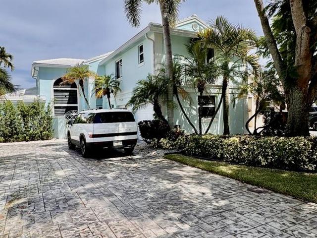 Luxury Villa for rent in Pembroke Pines, Florida