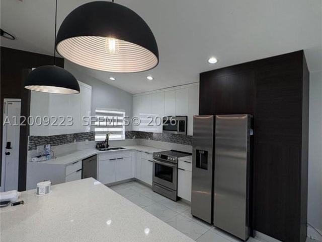 Luxury Villa for rent in Pembroke Pines, Florida