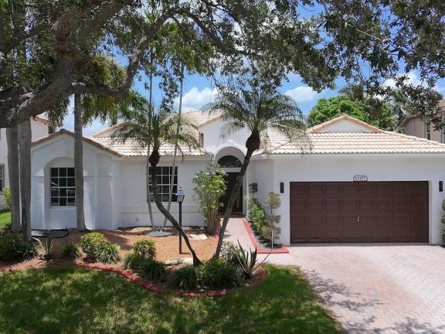 Luxury Villa for rent in Pembroke Pines, Florida