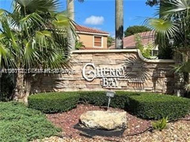 Luxury Villa for rent in Pembroke Pines, United States
