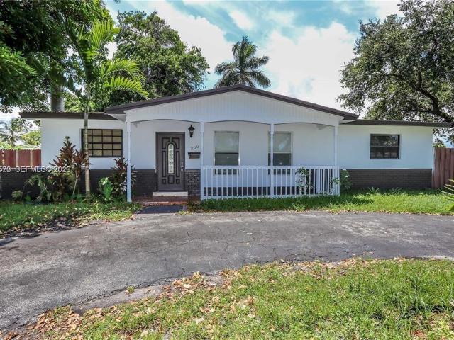 Luxury Villa for rent in Pembroke Pines, United States