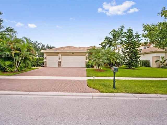 Luxury Villa for rent in Royal Palm Beach, Florida