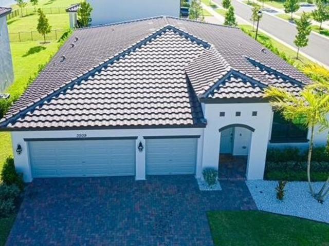 Luxury Villa for rent in Royal Palm Beach, Florida