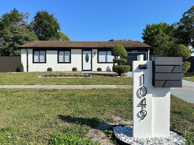 Luxury Villa for rent in Royal Palm Beach, Florida
