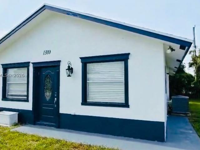 Luxury Villa for rent in Riviera Beach, United States
