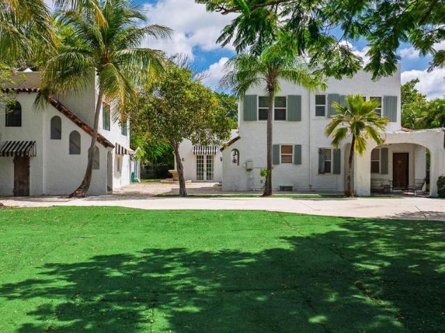 Luxury Villa for rent in West Palm Beach, Florida
