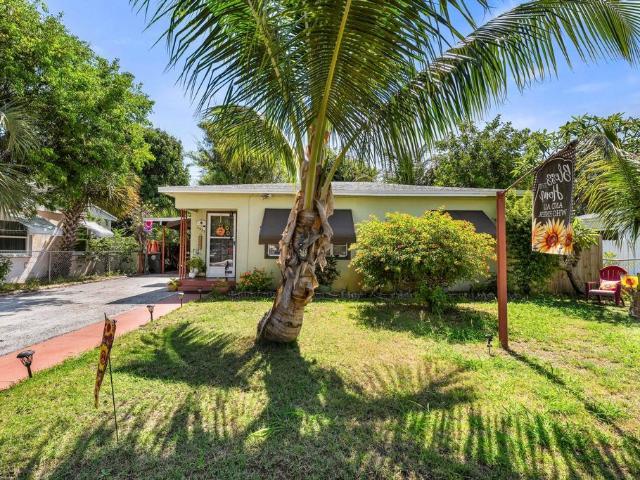 Luxury Villa for rent in West Palm Beach, Florida