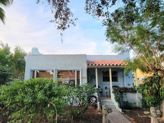 Luxury Villa for rent in West Palm Beach, Florida