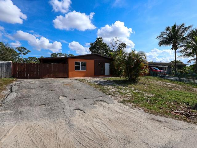 Luxury Villa for rent in West Palm Beach, Florida