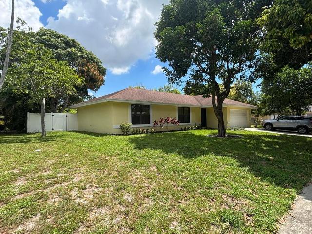 Luxury Villa for rent in West Palm Beach, Florida