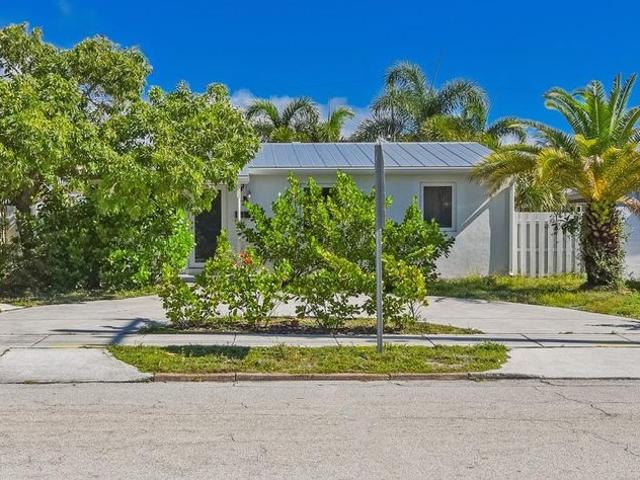 Luxury Villa for rent in West Palm Beach, Florida