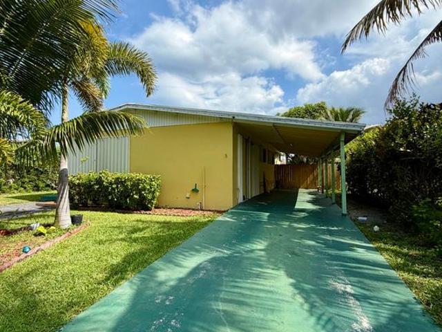 Luxury Villa for rent in West Palm Beach, United States