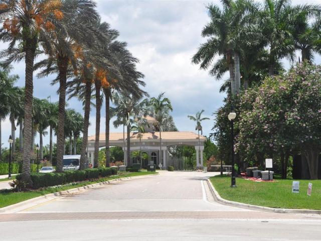 Luxury Villa for rent in Weston, Florida