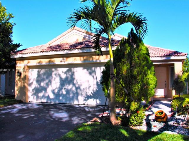 Luxury Villa for rent in Weston, Florida