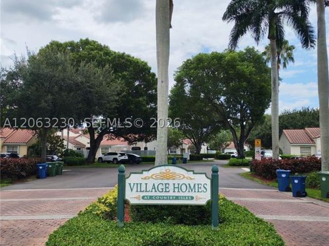 Luxury Villa for rent in Weston, United States